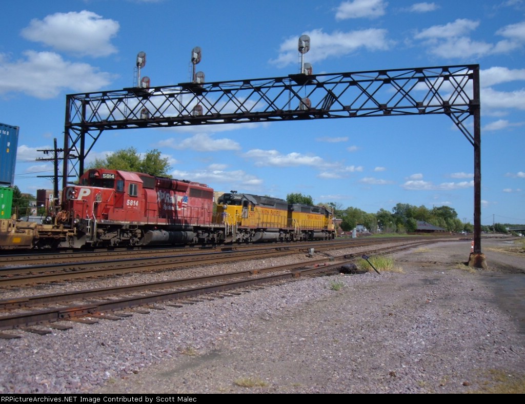 UP 3082, 2997 & CP 5814